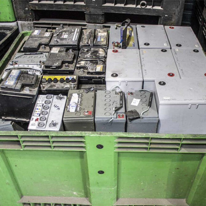 Oud ijzer container plaatsen Eindhoven | MMT Eindhoven